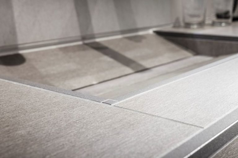 The Ultimate Guide to Tile Trim [2025 Pro]